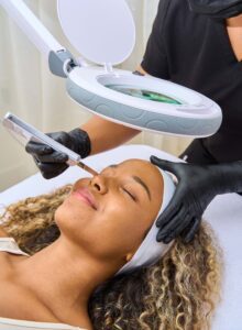 Silver Mirror Facial Bar - Manhattan West